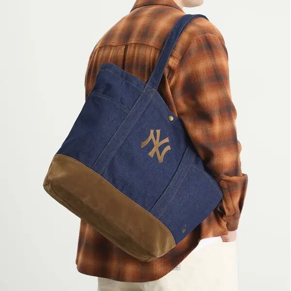 New Era New York Yankees Suede Denim Tote Bag