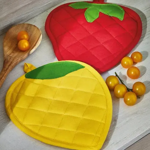 TAG Strawberry Potholder/trivet Multi Cotton Summer
