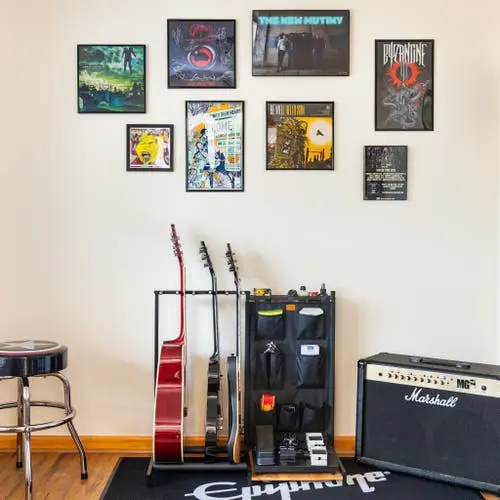 STOREYOUR The Opener Guitar Rack - Black