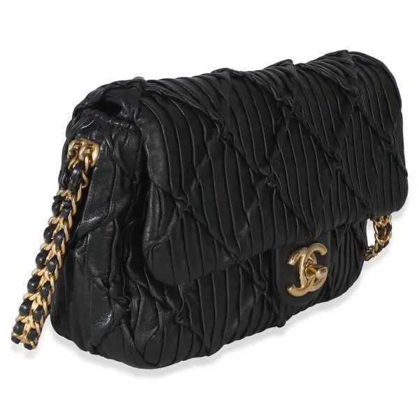Chanel Lambskin Pleated Soul Flap Bag With Gold-tone Hardware