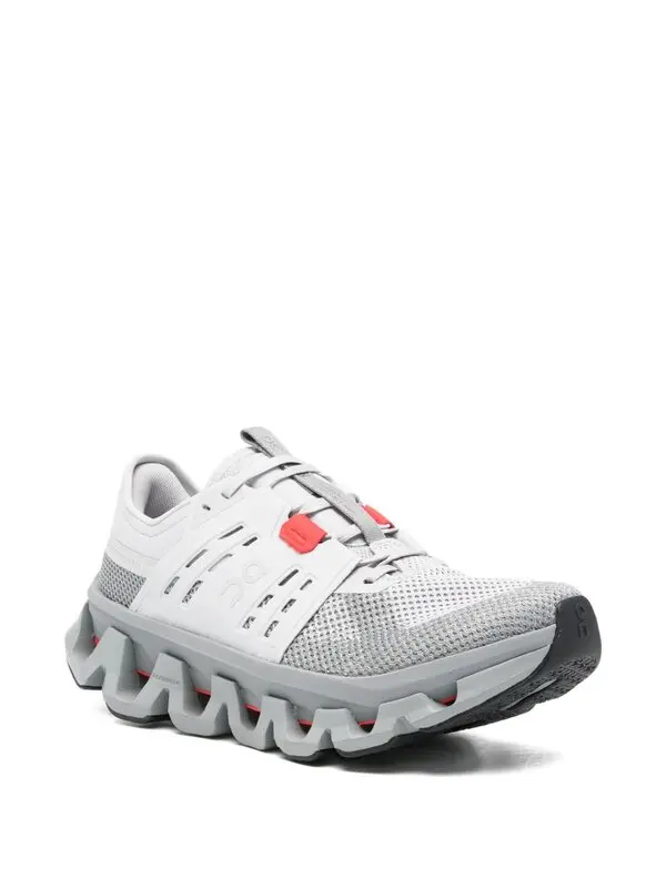 On Cloudswift Amp Athletic Sneakers - Grigio