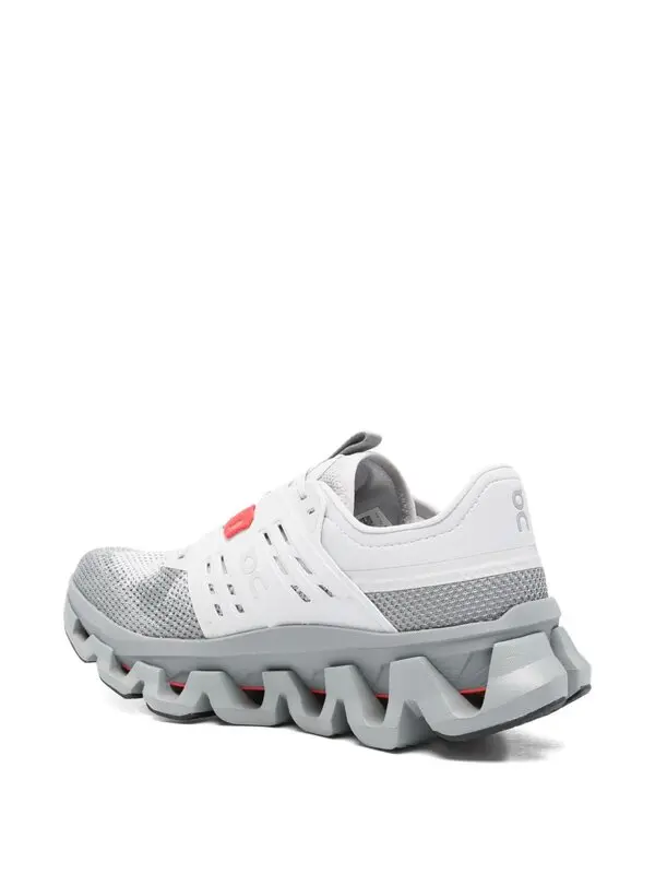 On Cloudswift Amp Athletic Sneakers - Grigio