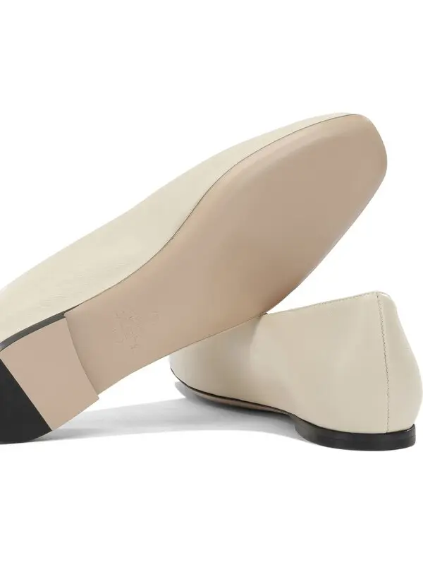 Valentino Garavani Vlogo Classic Ballet Flats - White