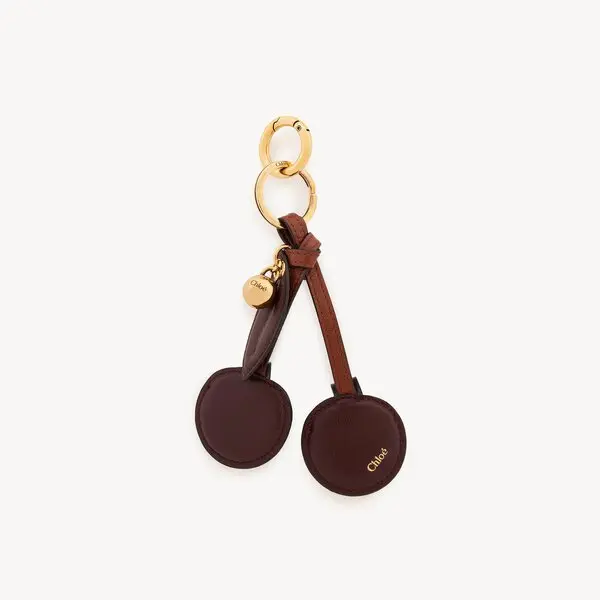 Chloé Symbols Cherry Bag Charm In Grained Leather - Grenat