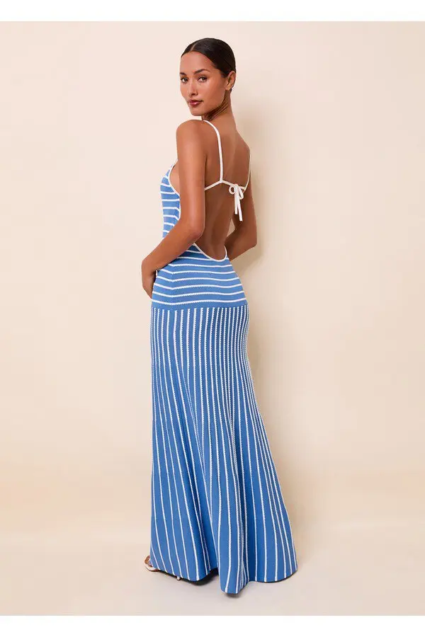 Solid & Striped Lottie Maxi Dress In Tucked Stripe Marina - Blue