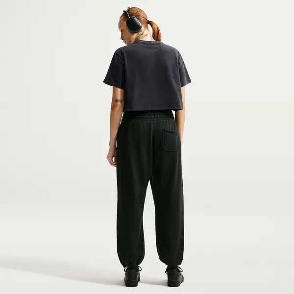 Nike Wash Graphic Cropped T-shirt