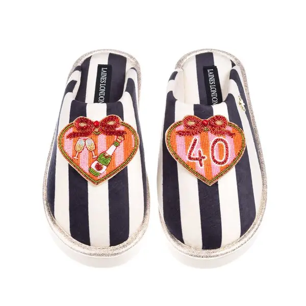 LAINES LONDON Flatform Stripe Closed Toe Slippers With Heart Brooches - Black/white