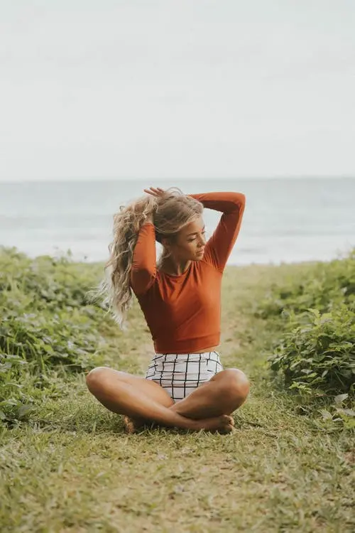 GEODE SWIMWEAR Kokkini Long Sleeve Rashguard Top