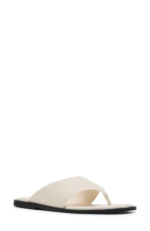 Steve Madden Illia Leather Flip Flop - Bone Leather