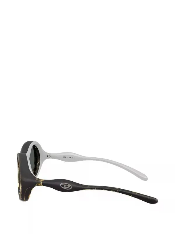 DIESEL® Oval Frame Sunglasses With Logo Plaque