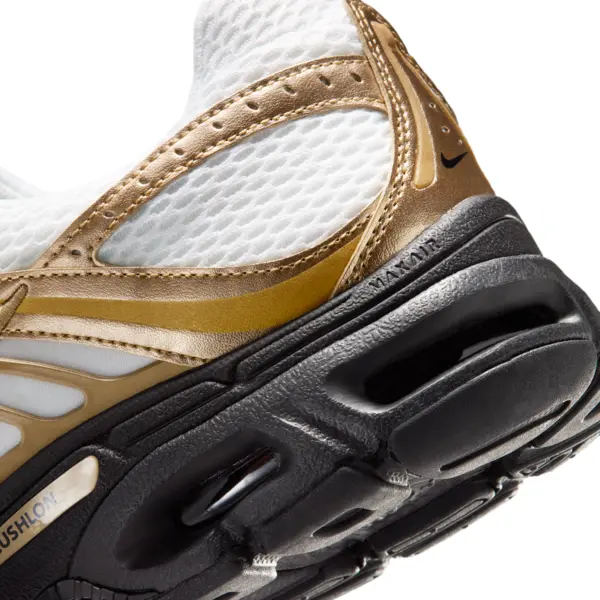 Nike Max Moto 2k Sneakers - White