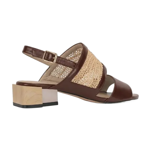 CHRIS DONOVAN Harmony Sandal