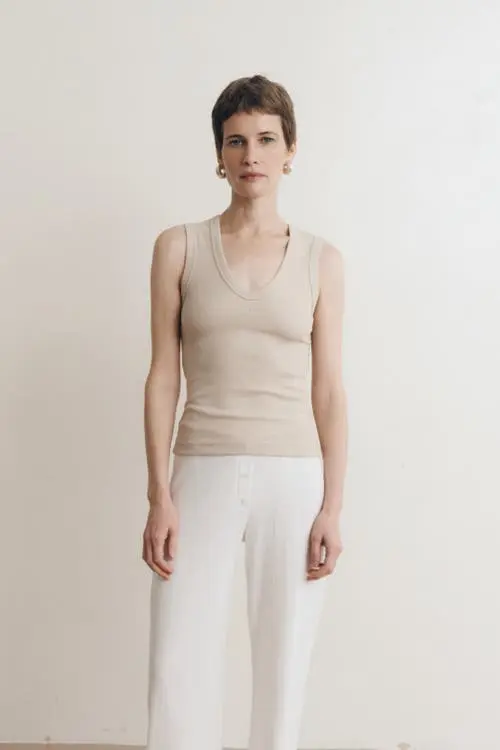 VIR VITA Kana Ribbed Scoop Neck Tank