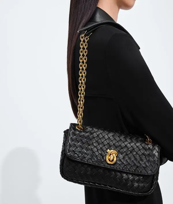 Bottega Veneta Madison - Black