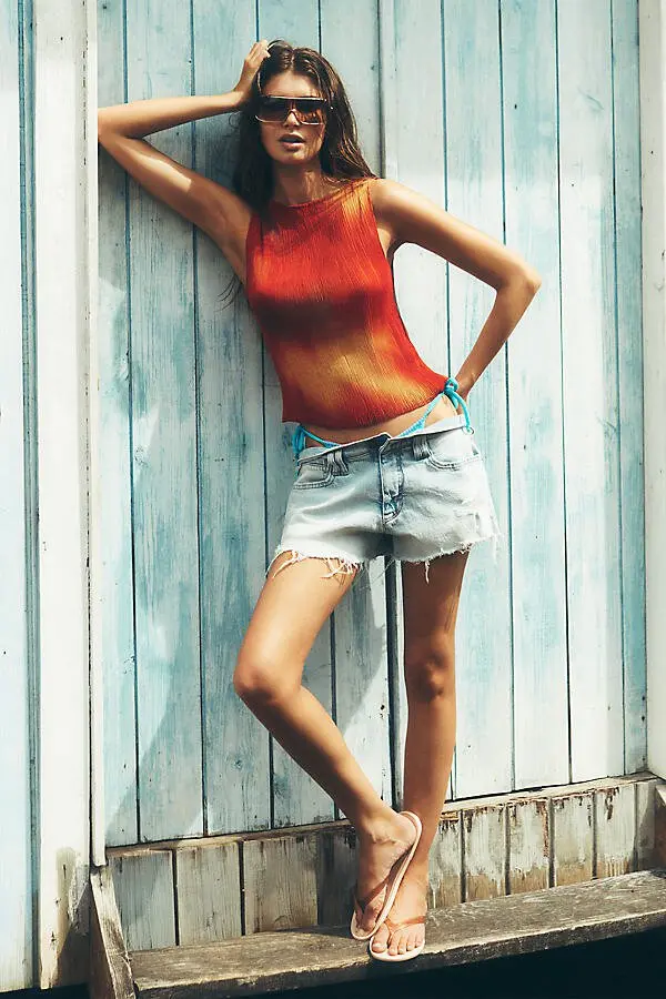 PILCRO Shrunken Raw-hem Denim Shorts - Light Denim