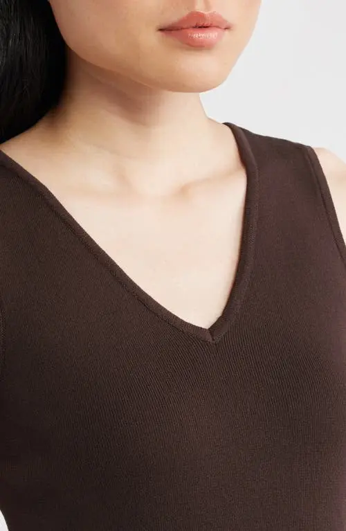 TAHARI ASL Ribbed V-neck Sweater Vest