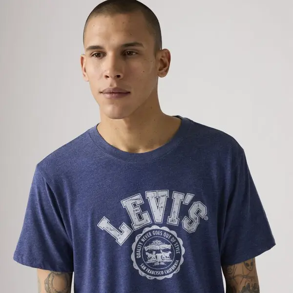 LEVI'S Classic Graphic T-shirt