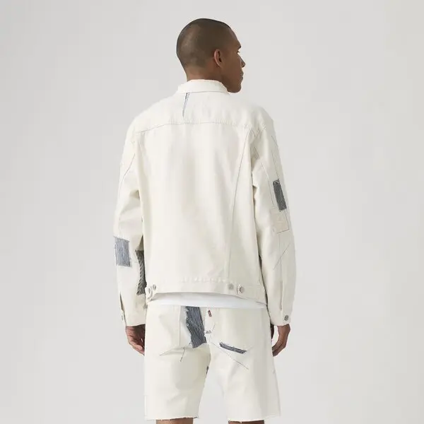 LEVI'S Relaxed Fit Trucker Jacket With Embroidered Details - Crystal Tear Patch