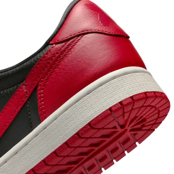 JORDAN 1 Retro Low Og "banned" Shoes - Black