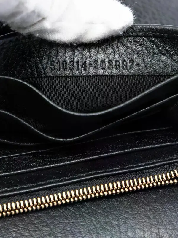Gucci 2000-2015 Dollar Calfskin Interlocking G Wallet On Chain Crossbody Bag