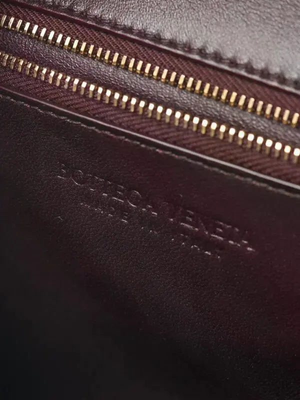 Bottega Veneta 2012-2026 Leather The Clip Shoulder Bag