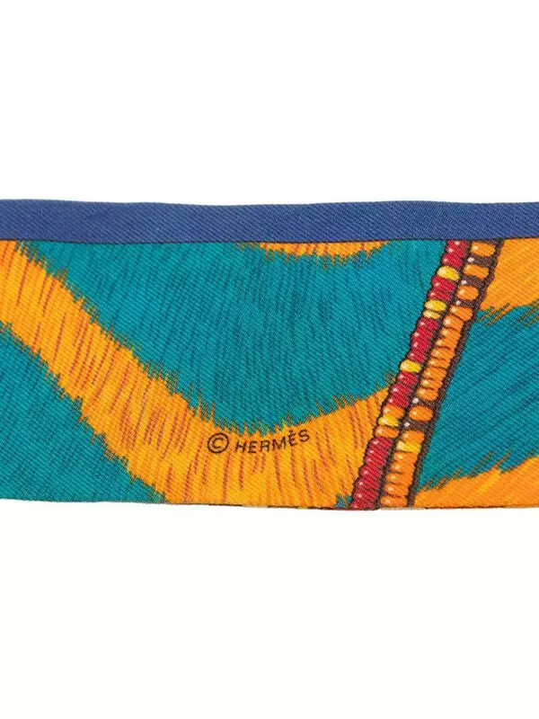 Hermès 2010-2026 Pelages Et Camouflage Silk Twilly Scarf Scarves