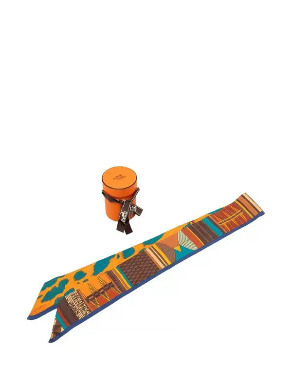 Hermès 2010-2026 Pelages Et Camouflage Silk Twilly Scarf Scarves