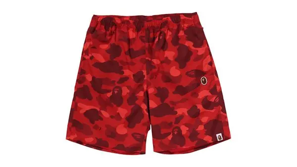 A BATHING APE Camouflage Ape Head Beach Shorts - Red