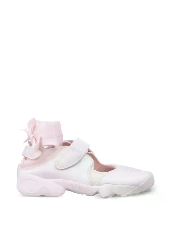 Nike Rift Se Split-toe Ribbon-tie Sneakers