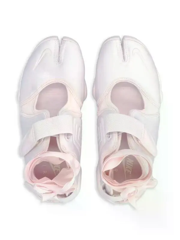 Nike Rift Se Split-toe Ribbon-tie Sneakers