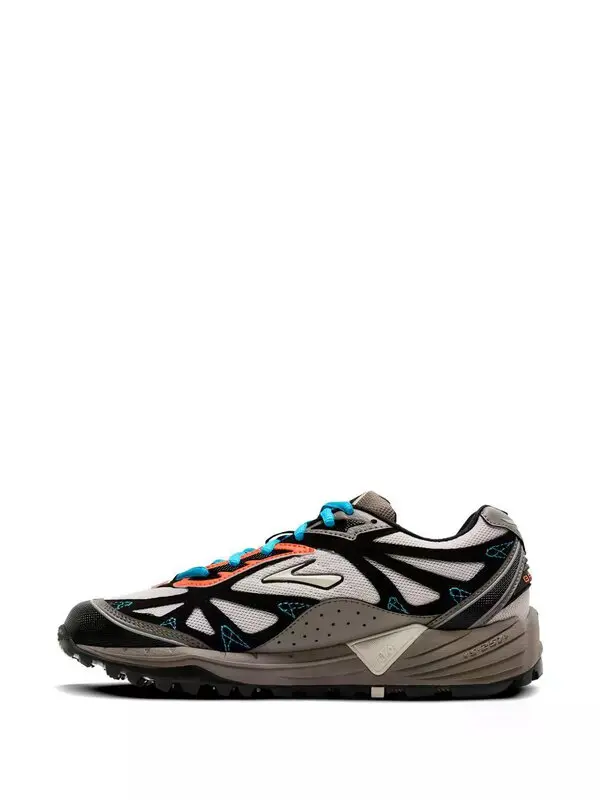 Brooks Cascadia Panelled Lace-up Sneakers - Neutrals