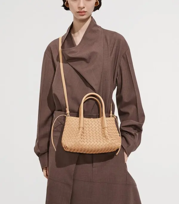 Bottega Veneta Small Leather Pinacoteca Tote Bag - Neutral