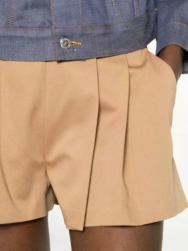 NINA 14.7 Pleated Belt-loop Shorts