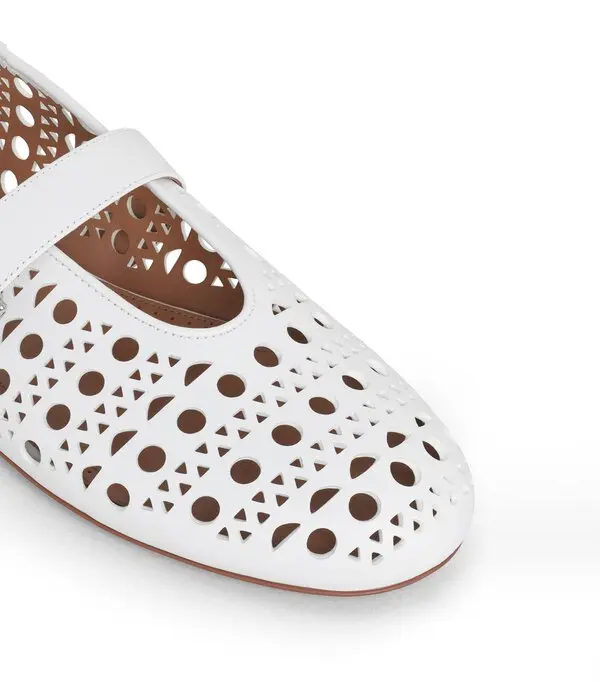 Alaïa Lambskin Vienne Ballet Flats With Buckle Detail