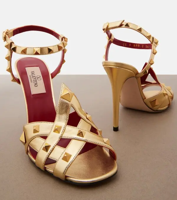 Valentino Garavani Studded Metallic Leather Sandals - Gold