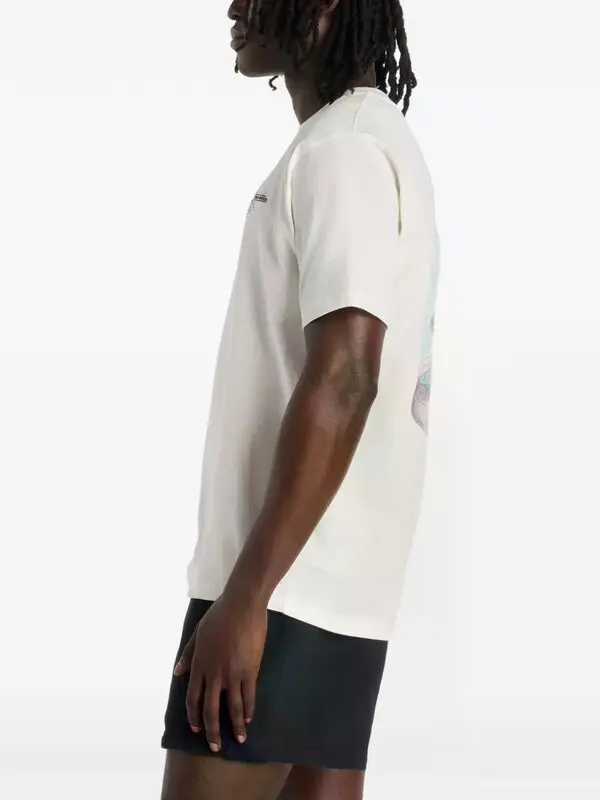 NEW BALANCE Fountain Graphic T-shirt