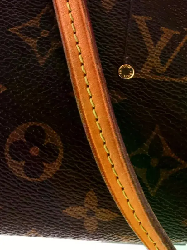 LOUIS VUITTON Monogram Canvas Mm Favorite Crossbody Bag - Brown