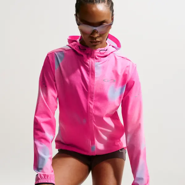 Nike Swift Repel Packable Running Jacket - Pink