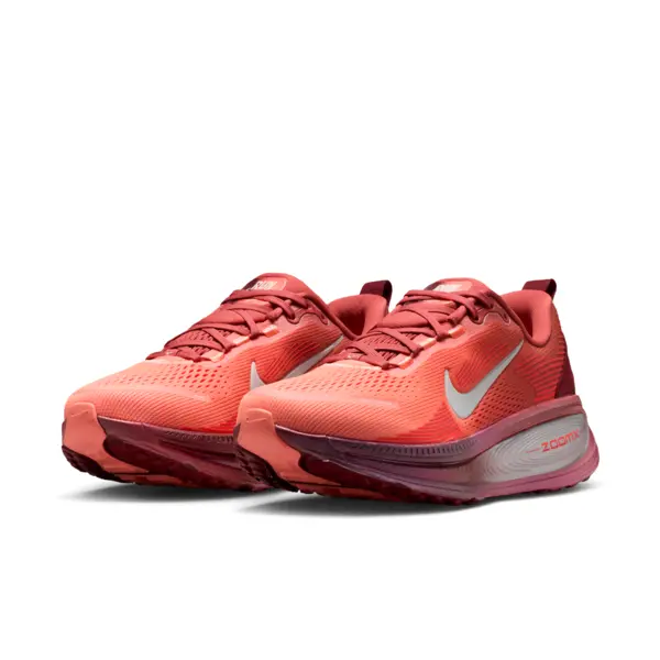 Nike Vomero 18 Se Road Running Shoes - Red