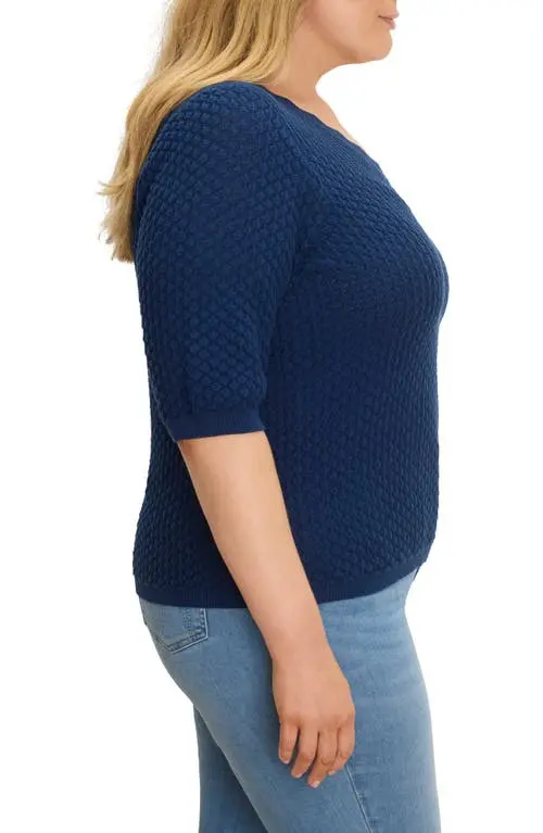 NIC+ZOE Scallop Texture Short Sleeve Sweater