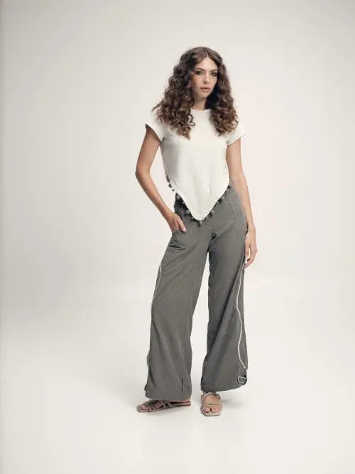 ZIERRA LEONA Ave T-shirt With Sphere Detailing