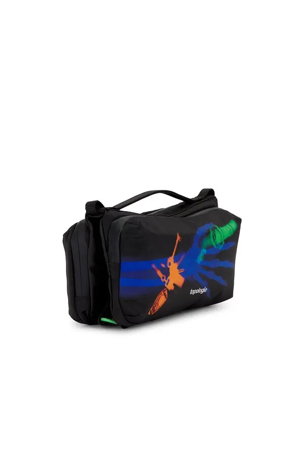 PLEASURES X Topologie Sacoche Medium Bag