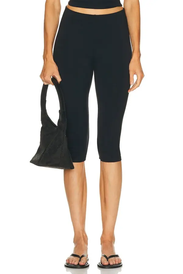 SKIMS Smooth Layers Capri Pant - Obsidian