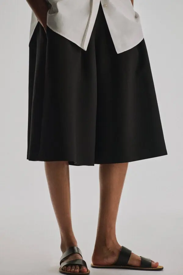THE ROW Fauna Short