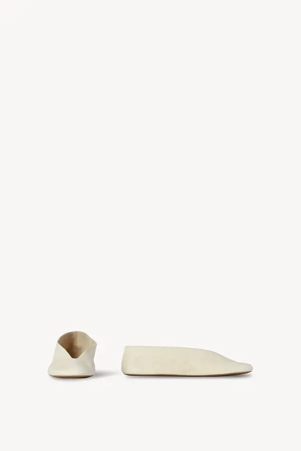 THE ROW Fay Flat Two Slip-on Shoes - Shell