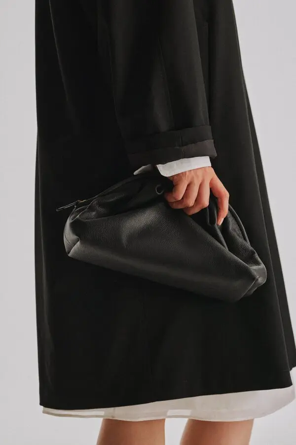 THE ROW Charlotte Clutch Bag - Black