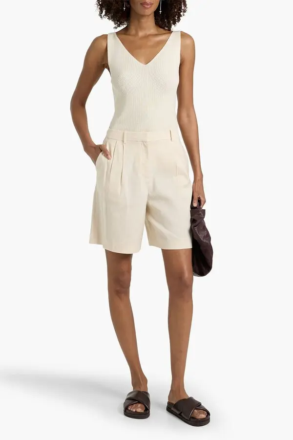 Theory Lynie Pleated Linen-blend Shorts - Ecru