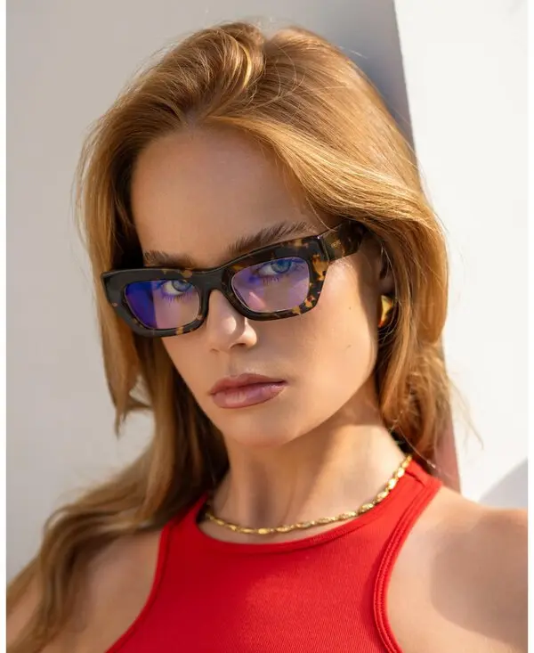 FREYRS EYEWEAR Selina Blue Light Reading Glasses - Tortoise.