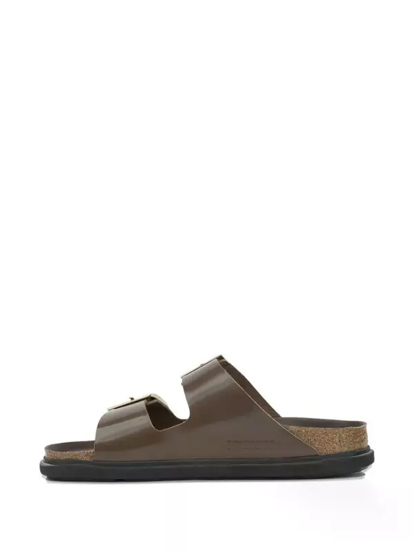 BIRKENSTOCK Arizona Buckle-embellishment Sandals - Brown