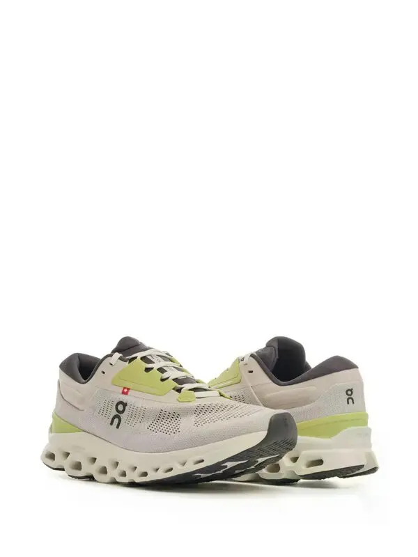 On Cloudstratus 3 Running Shoes